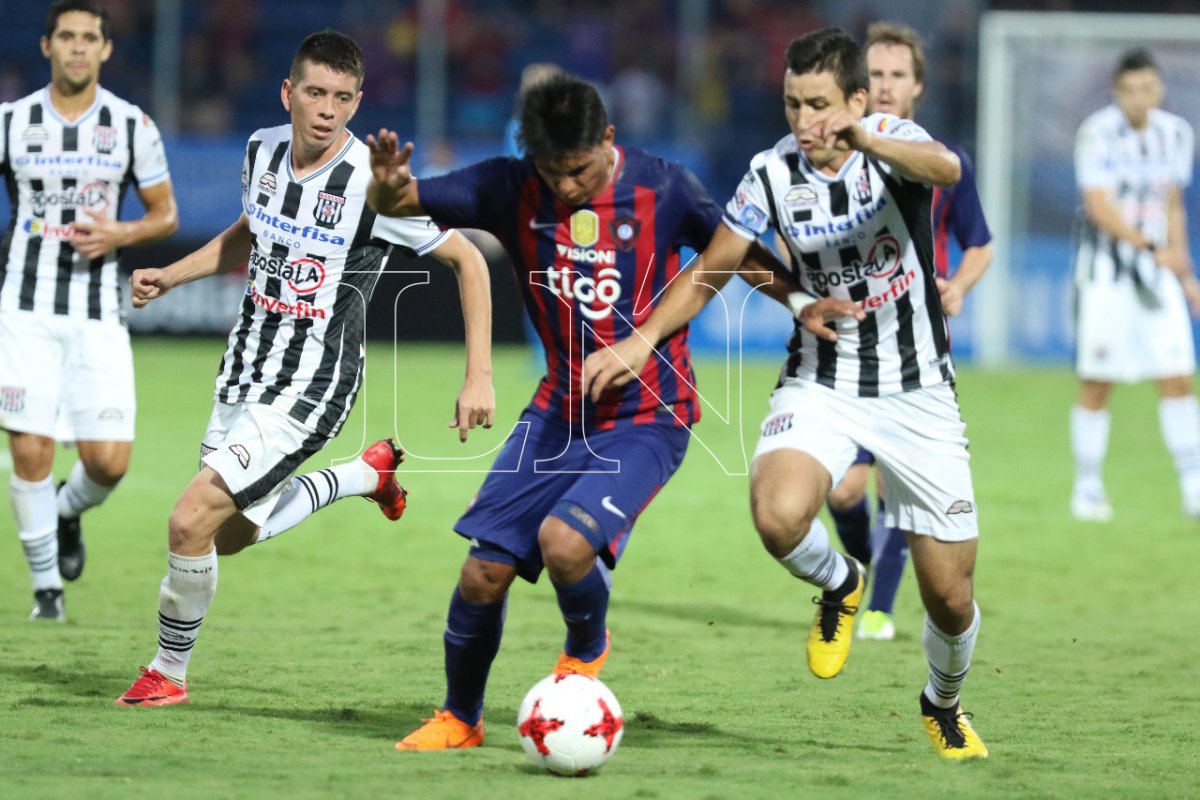 Versus / Olimpia: Retorno para Carlos Rolón, con gol y victoria