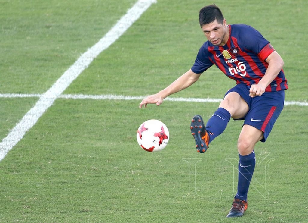 Versus / Olimpia: Retorno para Carlos Rolón, con gol y victoria