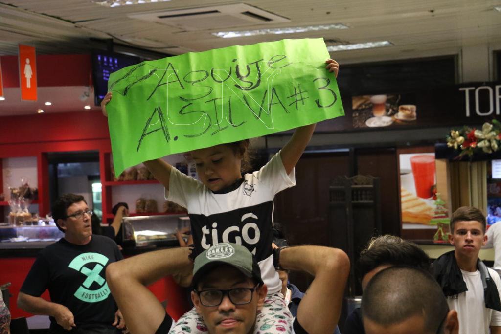 Versus / El recibimiento a Ale Silva