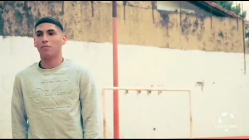 Versus / Erik López fue a su lugar especial de infancia y reflexionó ...