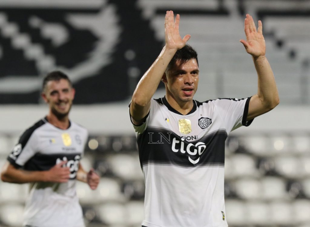 Versus / Rodrigo Rojas jugará en Sol de América
