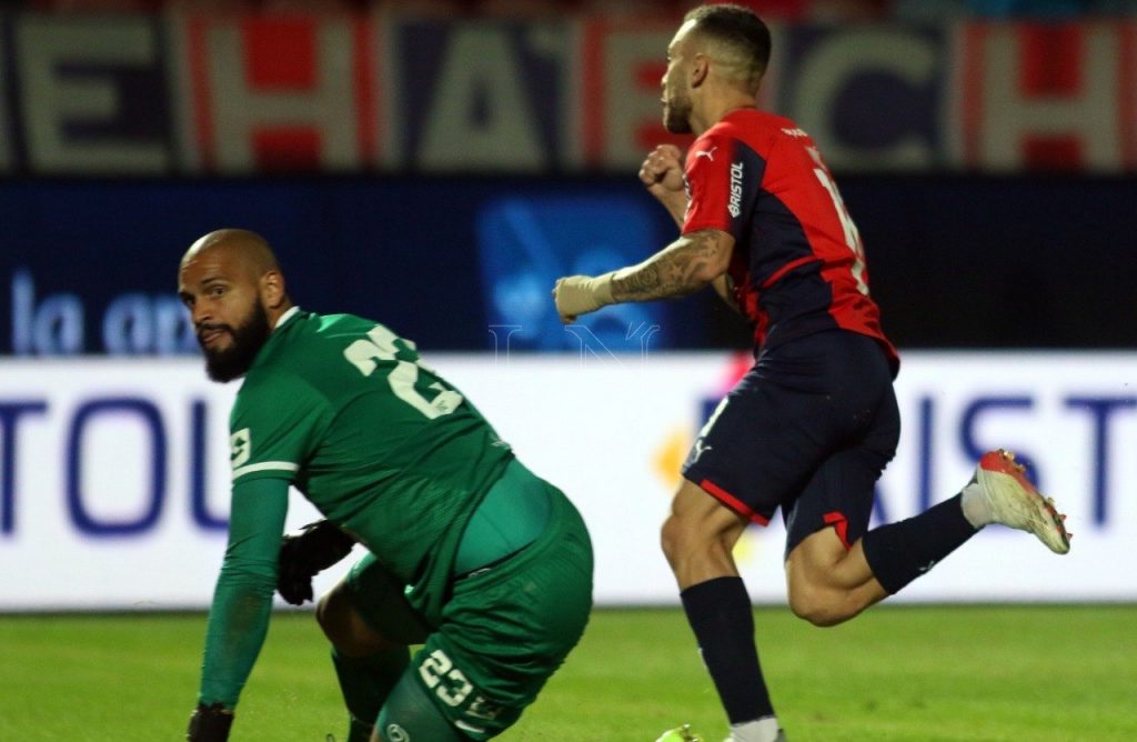 Versus / Alan Paredes y su debut en Olimpia: un momento soñado desde la ...