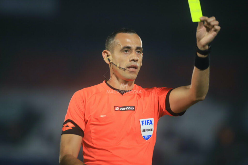 Versus / ¿Cuántos partidos de Cerro y Guaraní ha dirigido Juan Gabriel ...