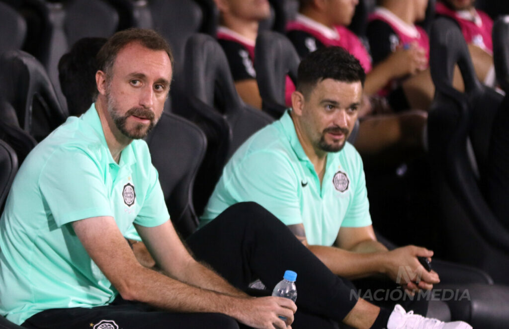 Versus / ¿Mantendrá la línea de tres? La respuesta de Carlos Aitor García