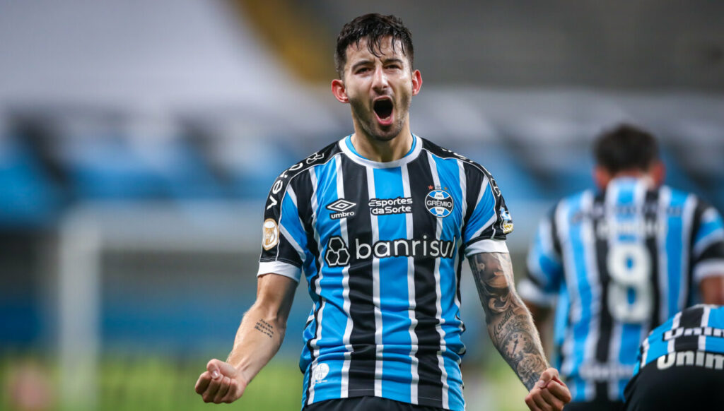 Versus / Los increíbles números de Mathías Villasanti desde su llegada ...