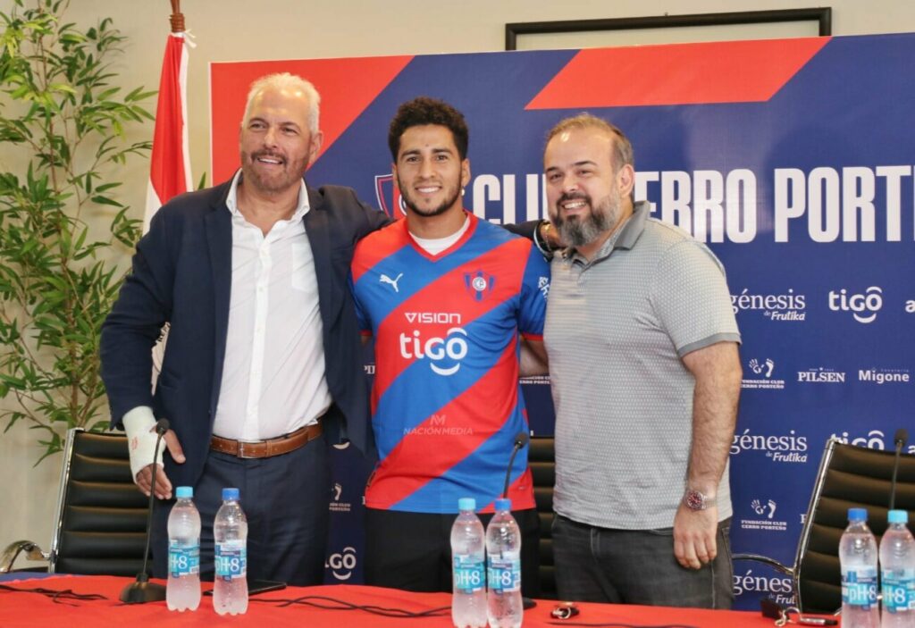 Versus / Zapag: "Cecilio peleará la camiseta 10 en la cancha"