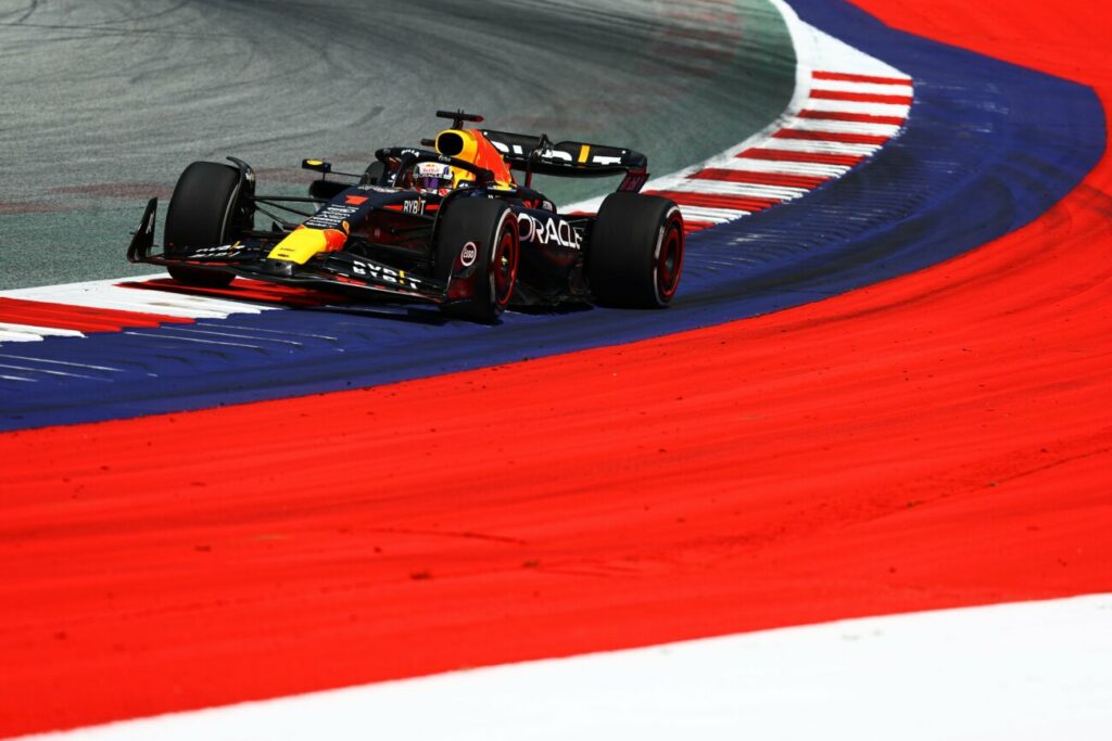 Versus / Verstappen se lleva la "pole" también para la carrera sprint