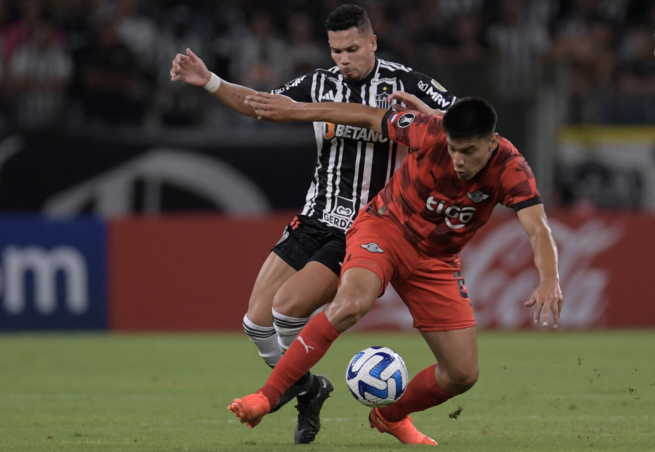 ¿Diego Gómez junto a Messi en Inter Miami? La postura que tiene Libertad - En Paraguay Net