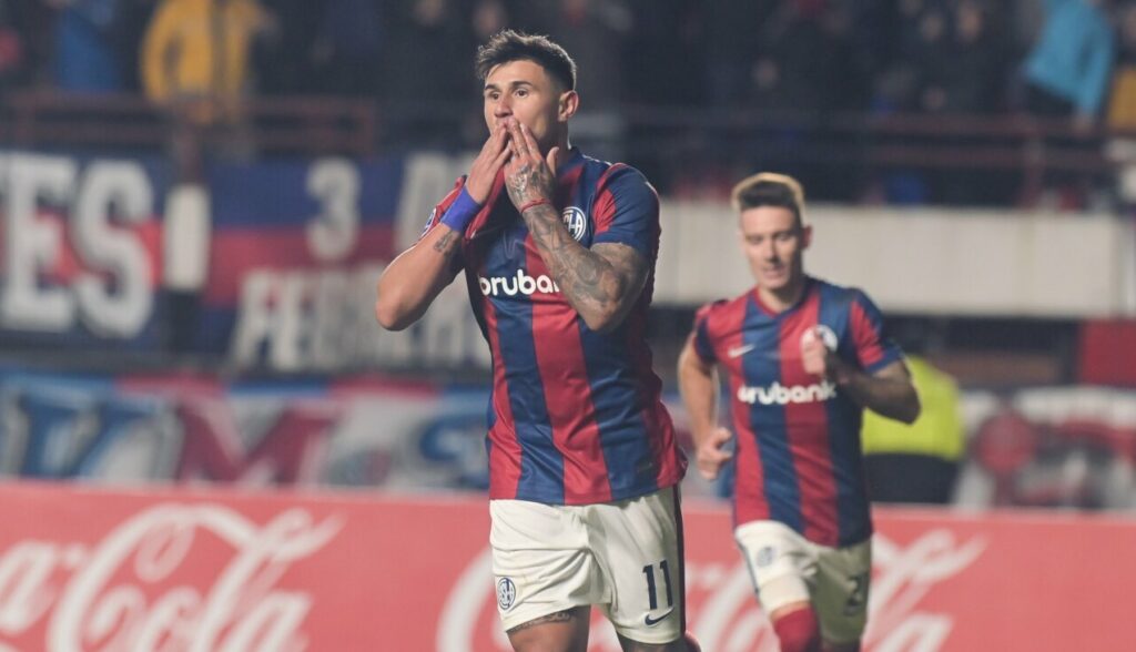 Versus / Adam Bareiro firma un doblete y mete a San Lorenzo a octavos ...