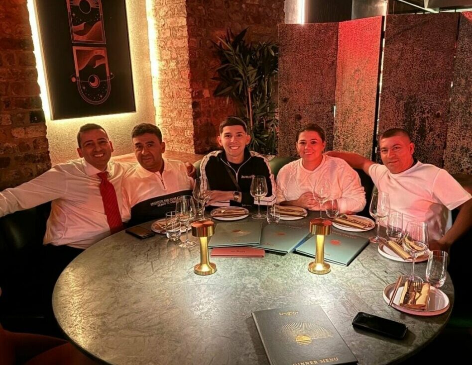 Julio Enciso celebra el cumpleaños de su madre en compañía de la ...