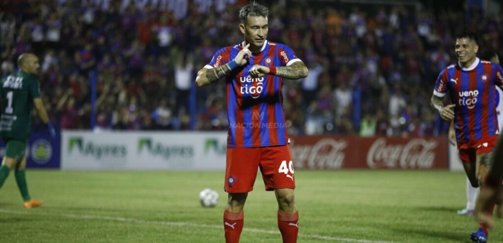 Versus / ¿Qué significado tiene el peculiar festejo de "FerFer"?