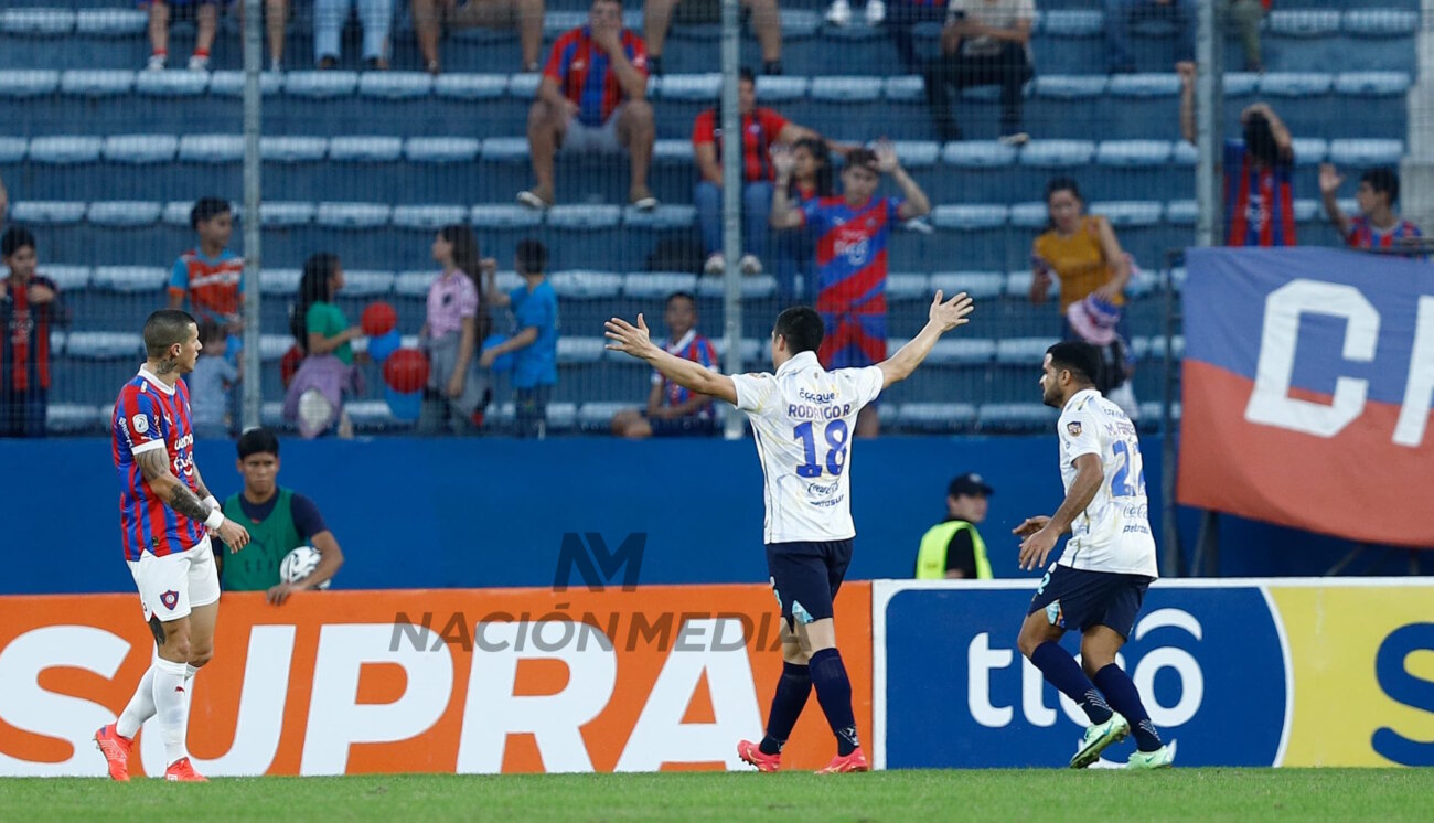 Versus / Rodrigo Rojas: "Jugamos con la ansiedad del rival"