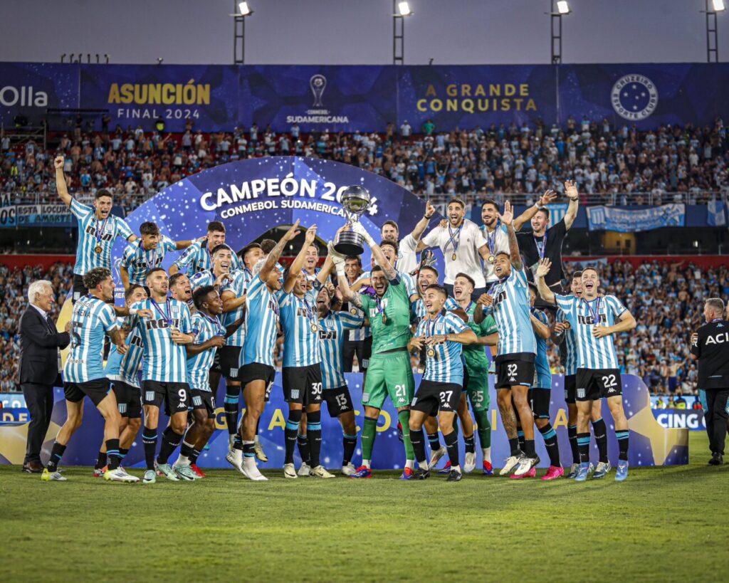 Versus / Racing; entre la pretemporada en CDE y ganar la Sudamericana ...