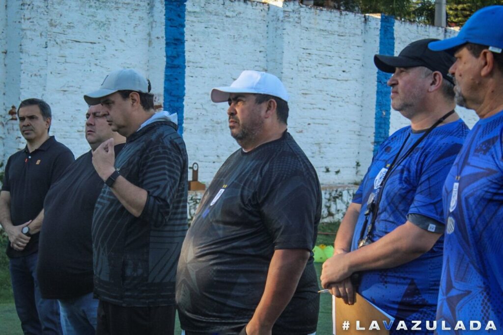 Versus / Irregular andar y cambio de objetivos en Ameliano