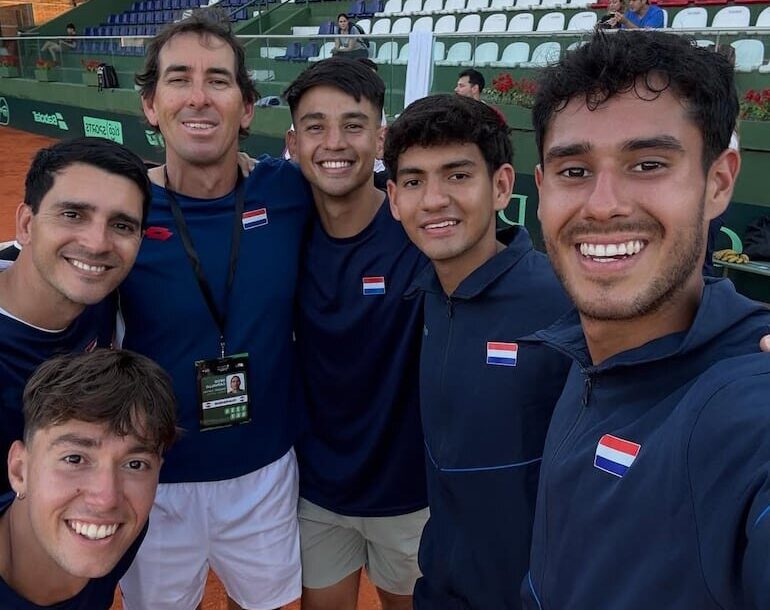 Versus / Boxeador paraguayo se cuelga la medalla de Plata