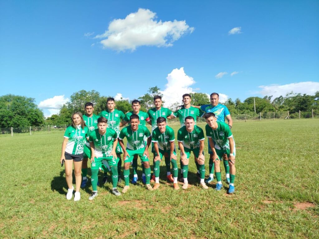 Versus / Fue finalista de América, pasó por Olimpia y ahora se mandó un ...